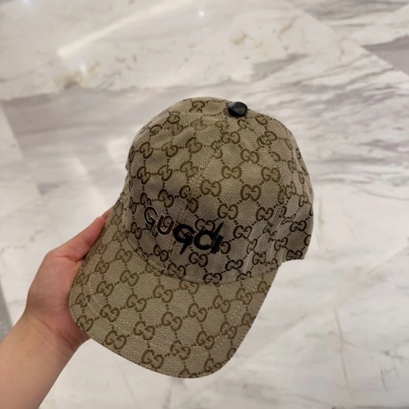Brand-authenticated Gucci Caps