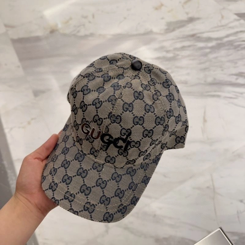 Low-cost Gucci Caps