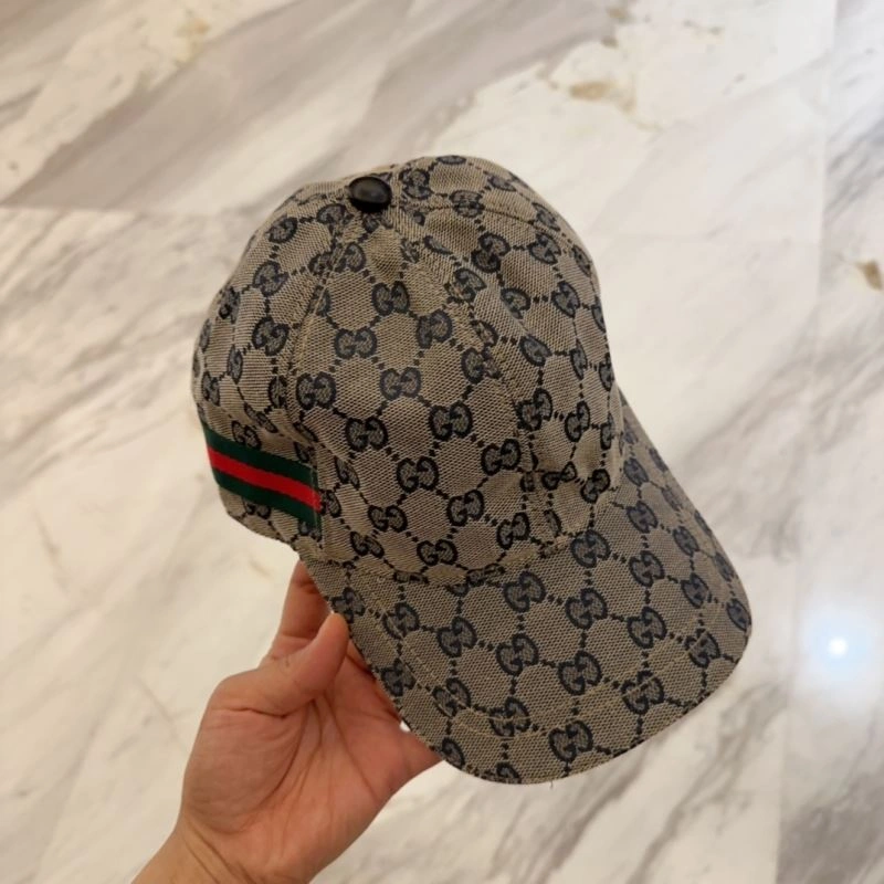 Indistinguishable Gucci Caps