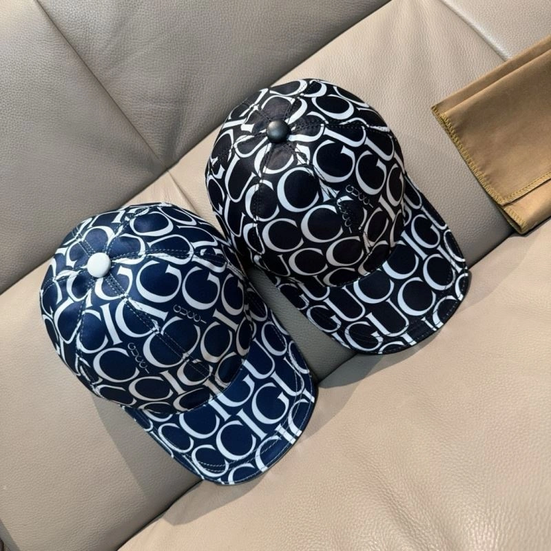 Brand-authenticated Gucci Caps