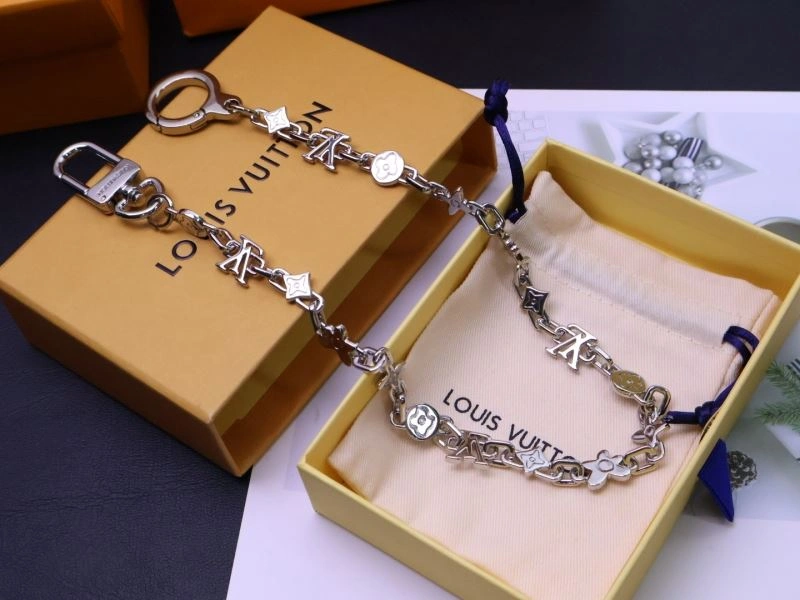 Brand-authenticated Gucci Chains