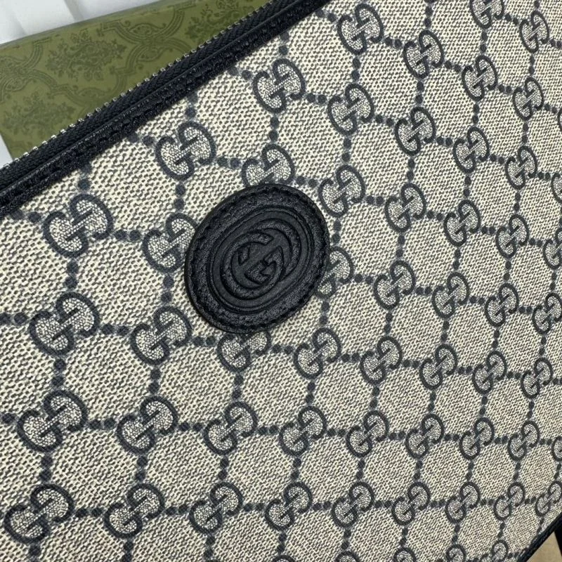 Brand-authenticated Gucci Clutch Bags
