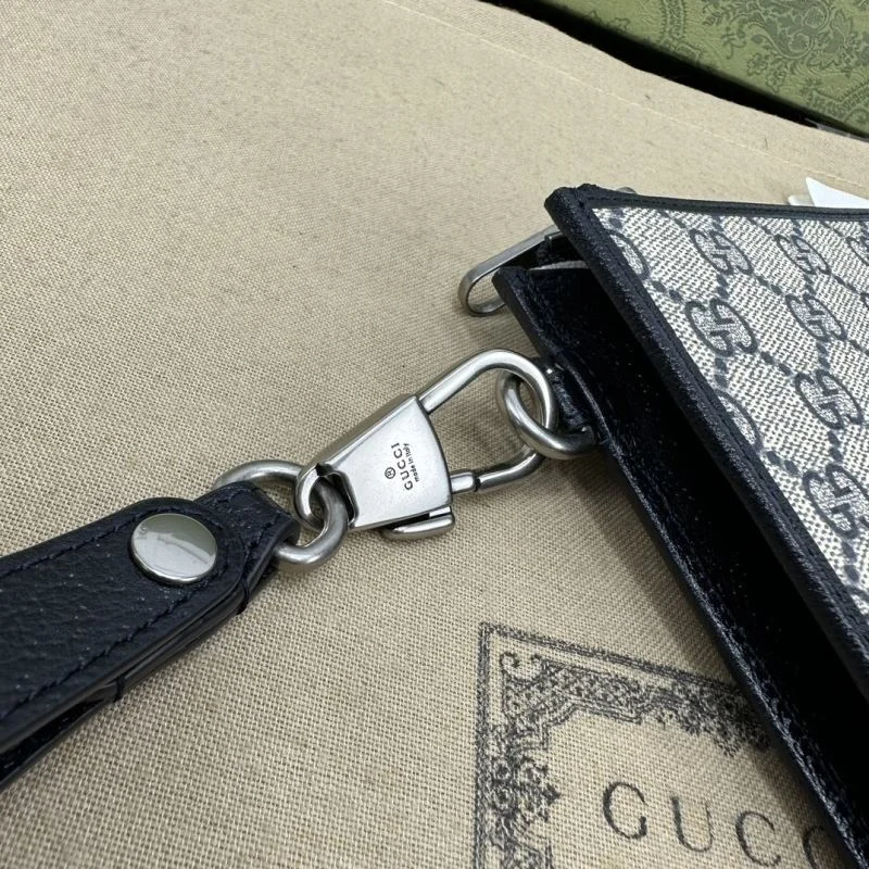 Brand-authenticated Gucci Clutch Bags