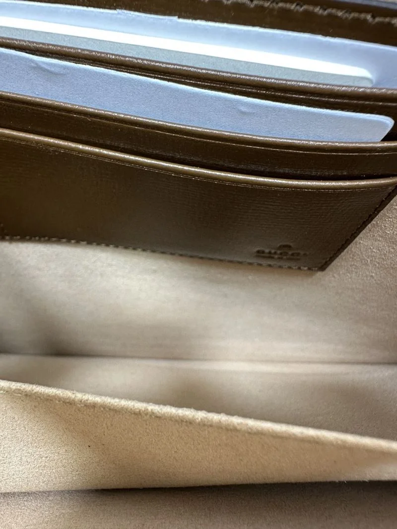 Reasonably priced Gucci Clutch Bags