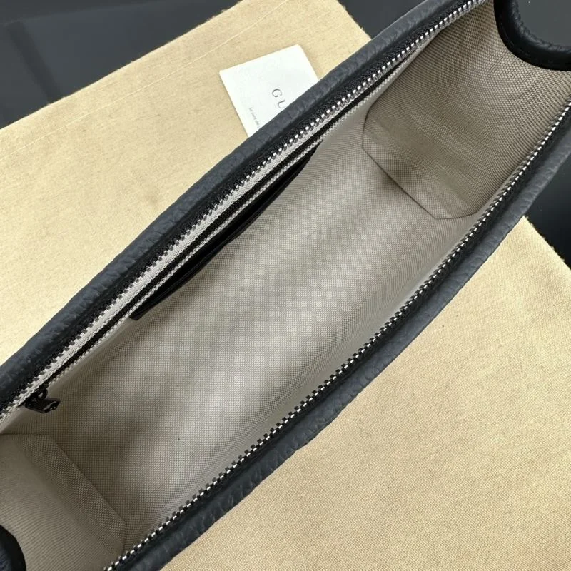 Legit Gucci Clutch Bags