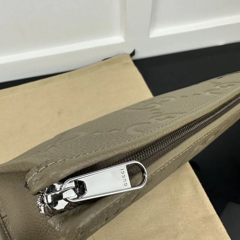 Inexpensive Gucci Clutch Bags