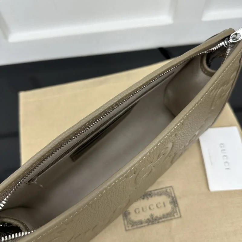 Inexpensive Gucci Clutch Bags