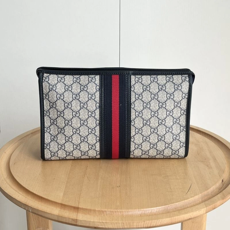 Accurate model Gucci Clutch Bags