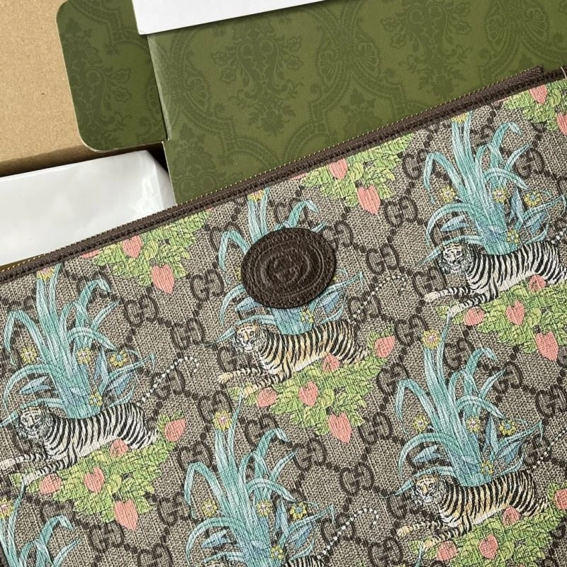 Top match Gucci Clutch Bags