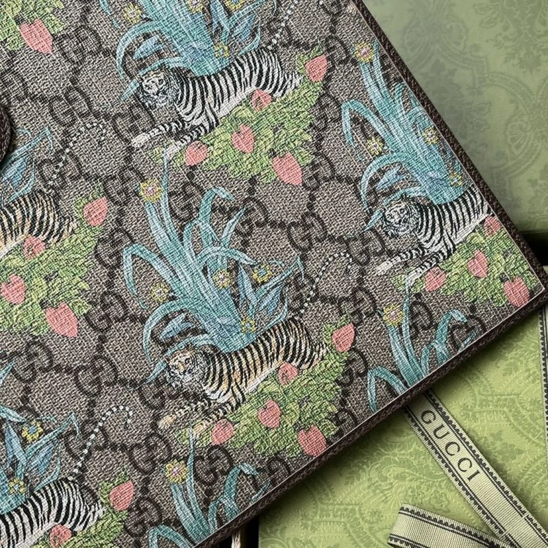Top match Gucci Clutch Bags