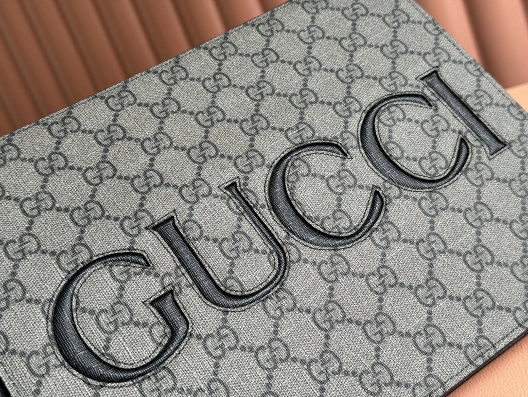 Reasonably priced Gucci Clutch Bags
