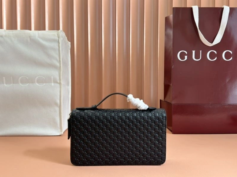 Gucci Clutch Bags