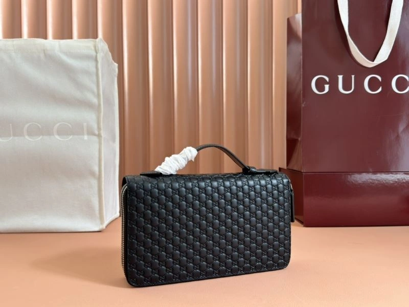 Top match Gucci Clutch Bags