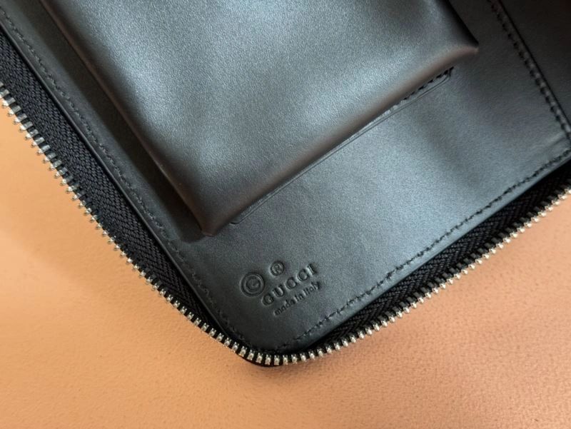 Top match Gucci Clutch Bags