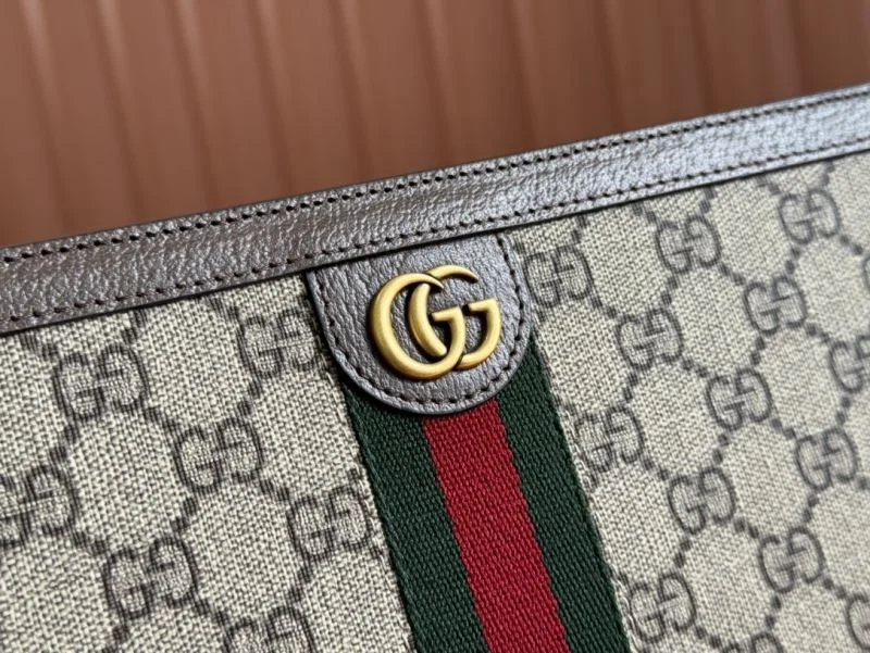 Indistinguishable Gucci Clutch Bags