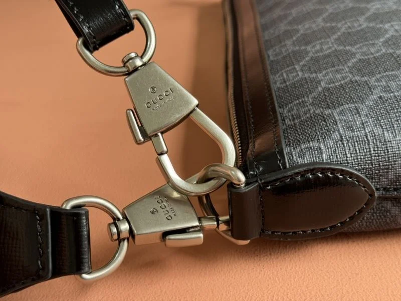 Original Gucci Clutch Bags