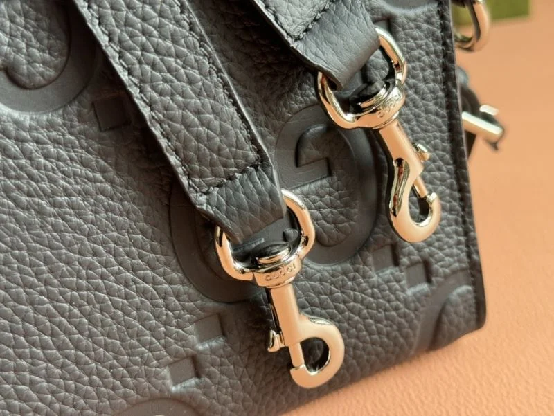 Original Gucci Clutch Bags