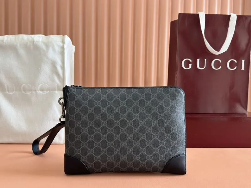 Gucci Clutch Bags