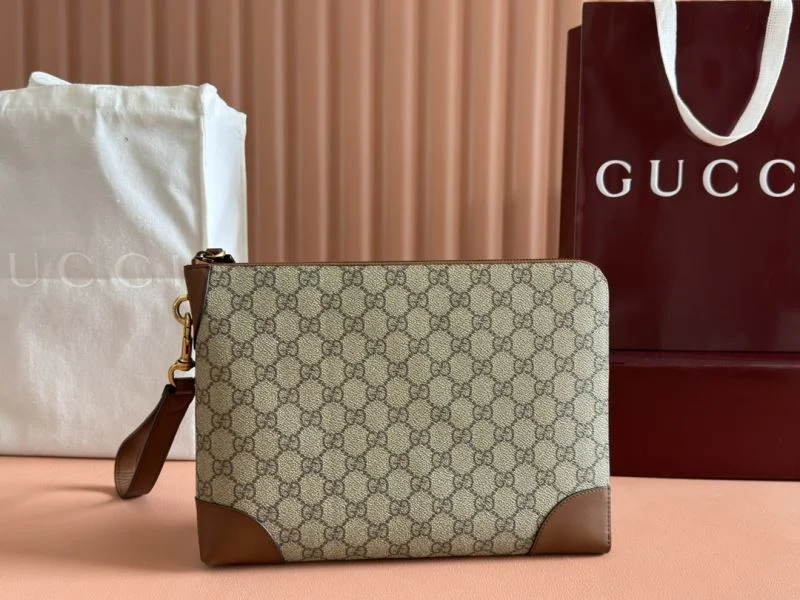 Gucci Clutch Bags