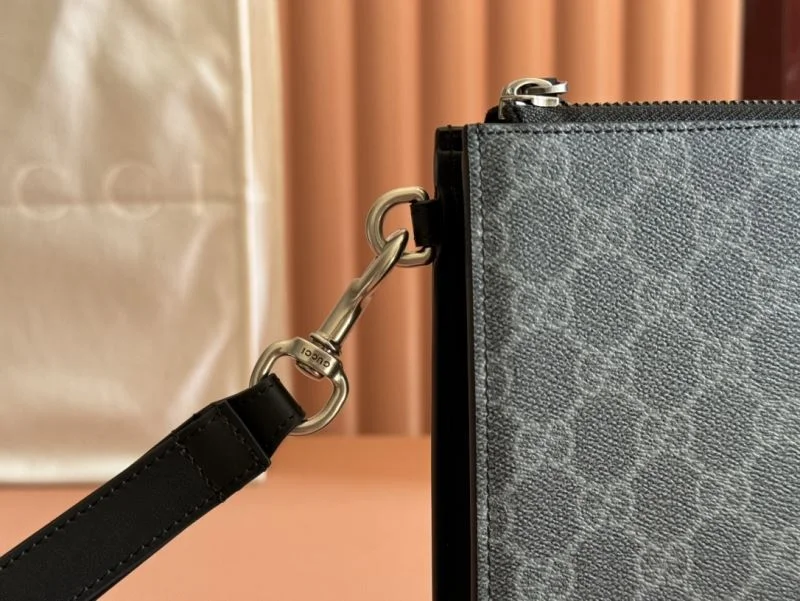 Inexpensive Gucci Clutch Bags
