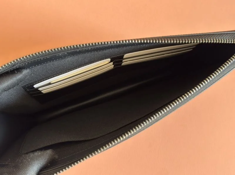 Inexpensive Gucci Clutch Bags