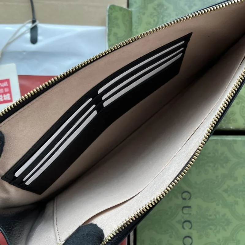 Bargain Gucci Clutch Bags