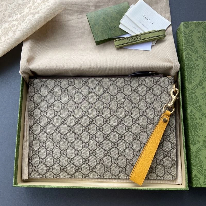 Value-priced Gucci Clutch Bags
