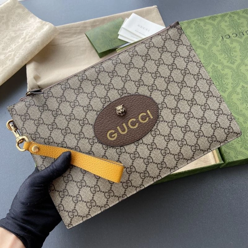Value-priced Gucci Clutch Bags