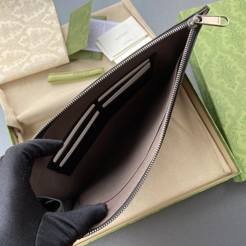 Brand-authenticated Gucci Clutch Bags