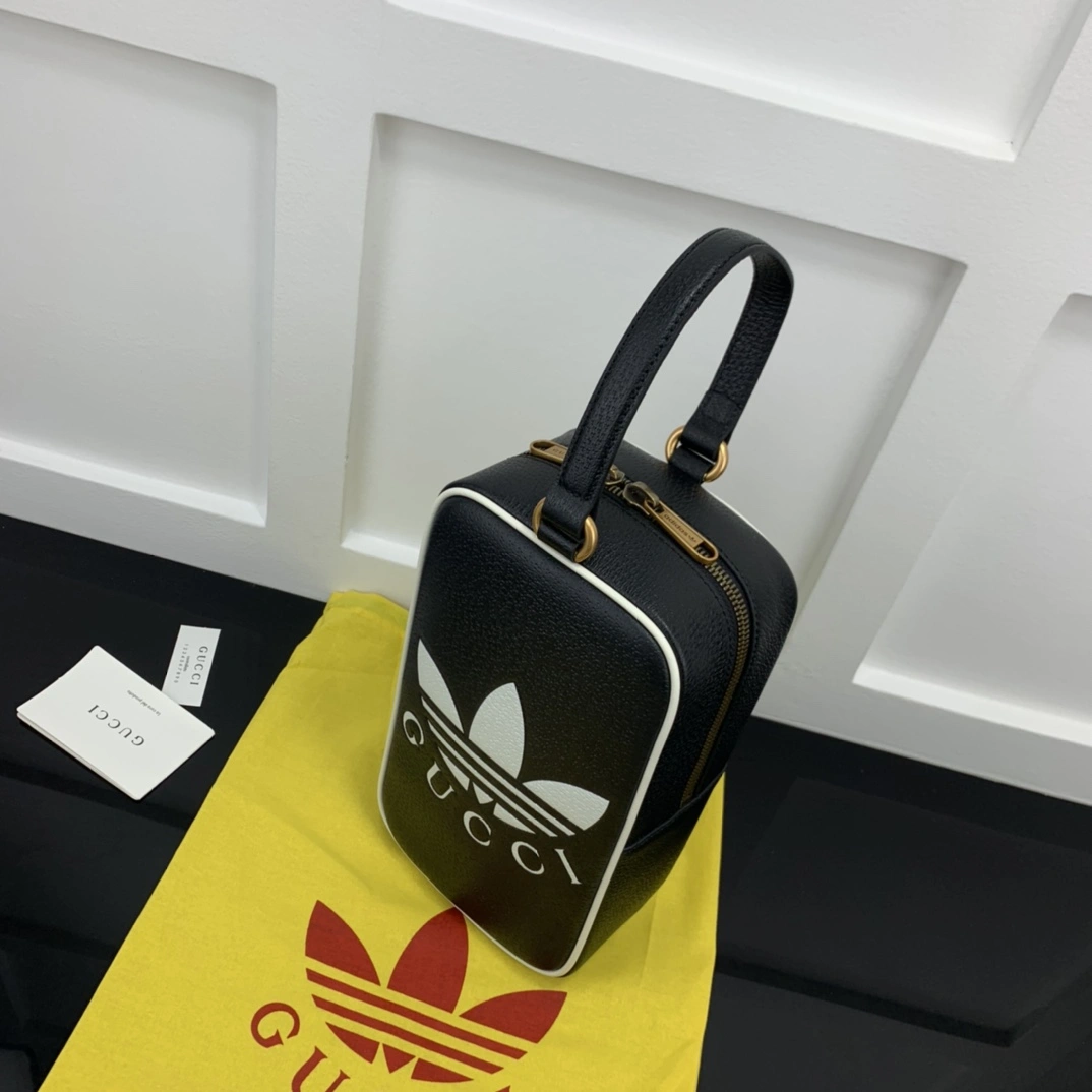 Economical Gucci Cosmetic Bags