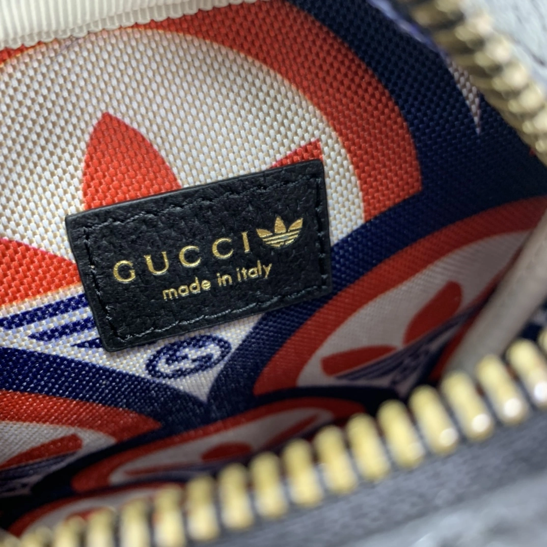 Economical Gucci Cosmetic Bags