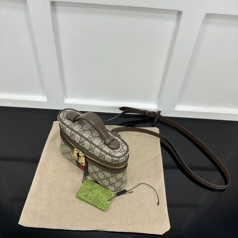 Inexpensive Gucci Cosmetic Bags