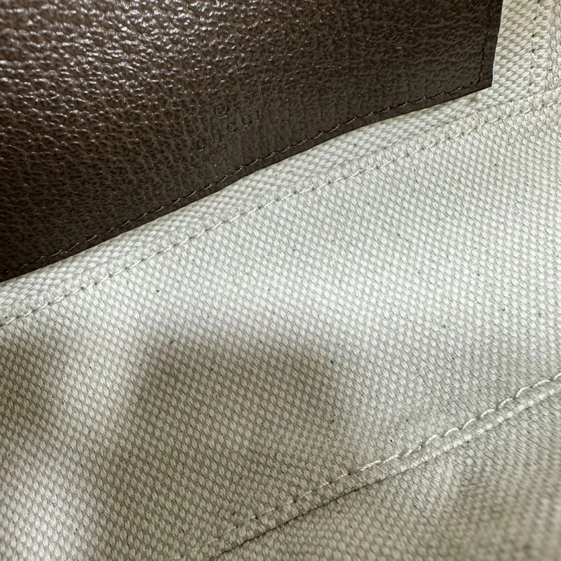 Inexpensive Gucci Cosmetic Bags