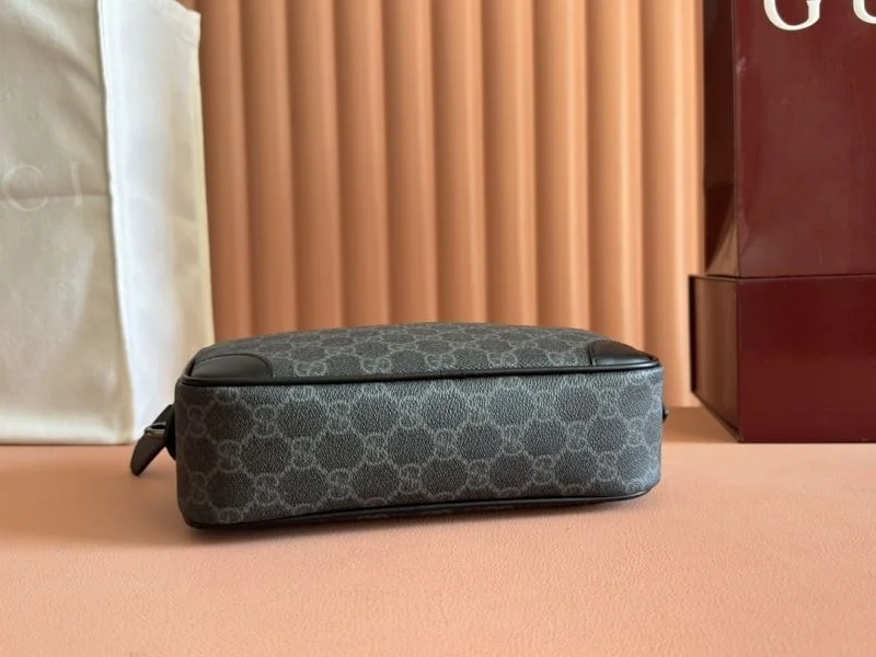 High fidelity Gucci Cosmetic Bags