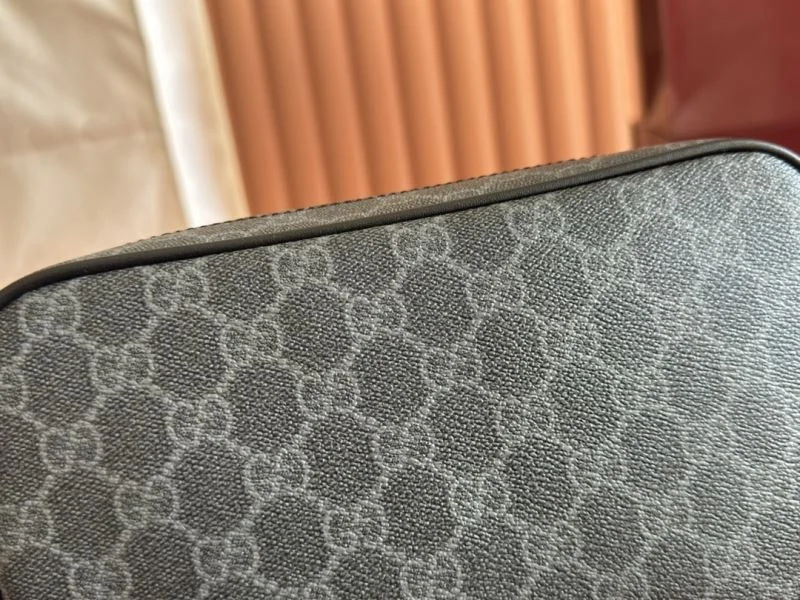High fidelity Gucci Cosmetic Bags