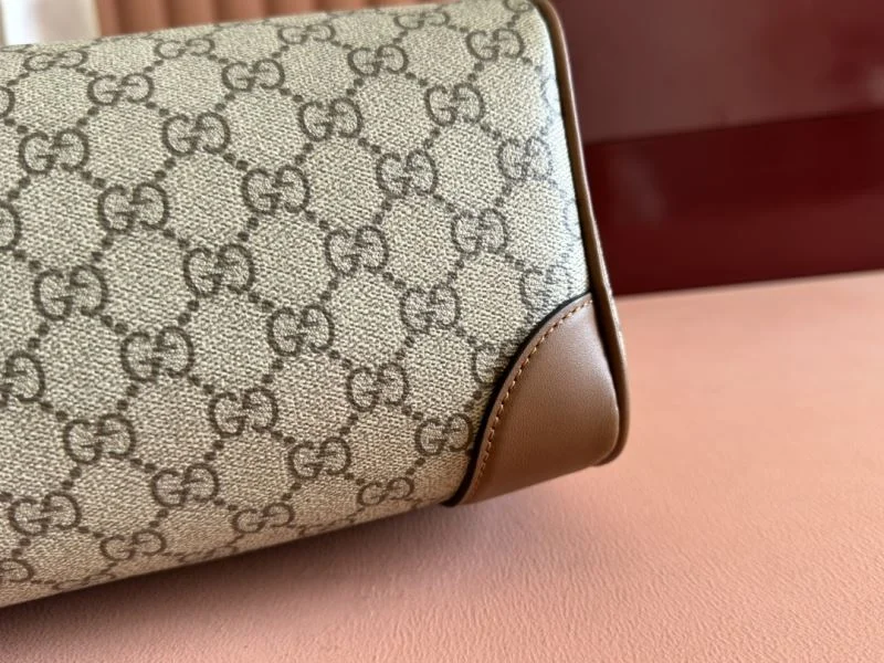 Discounted Gucci Cosmetic Bags
