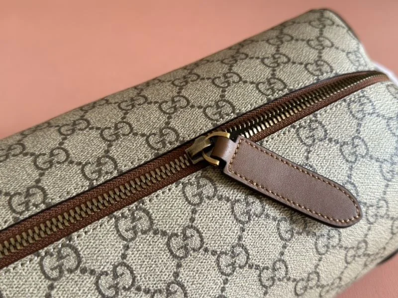 Discounted Gucci Cosmetic Bags