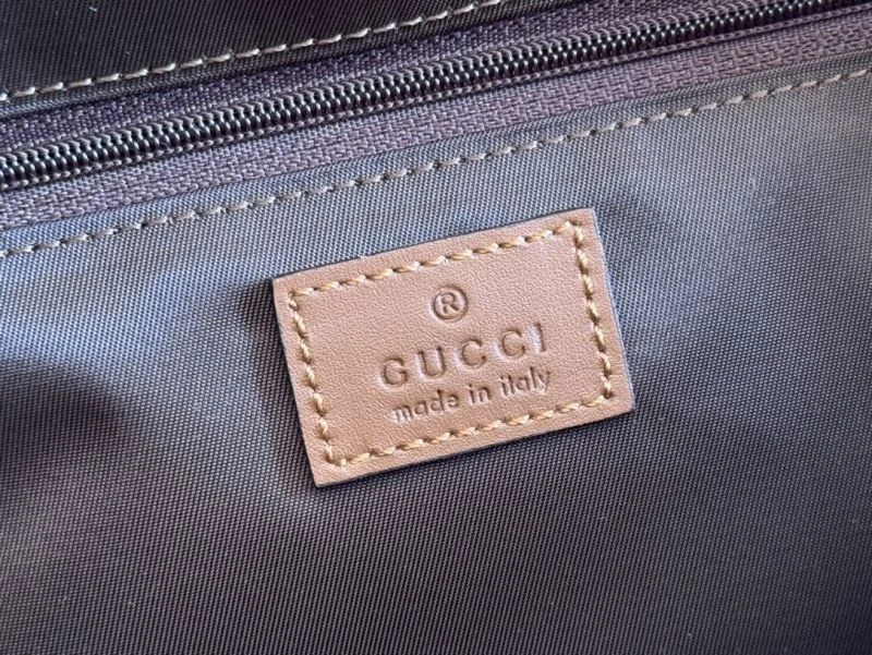 Discounted Gucci Cosmetic Bags