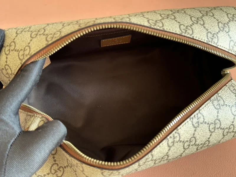 Discounted Gucci Cosmetic Bags