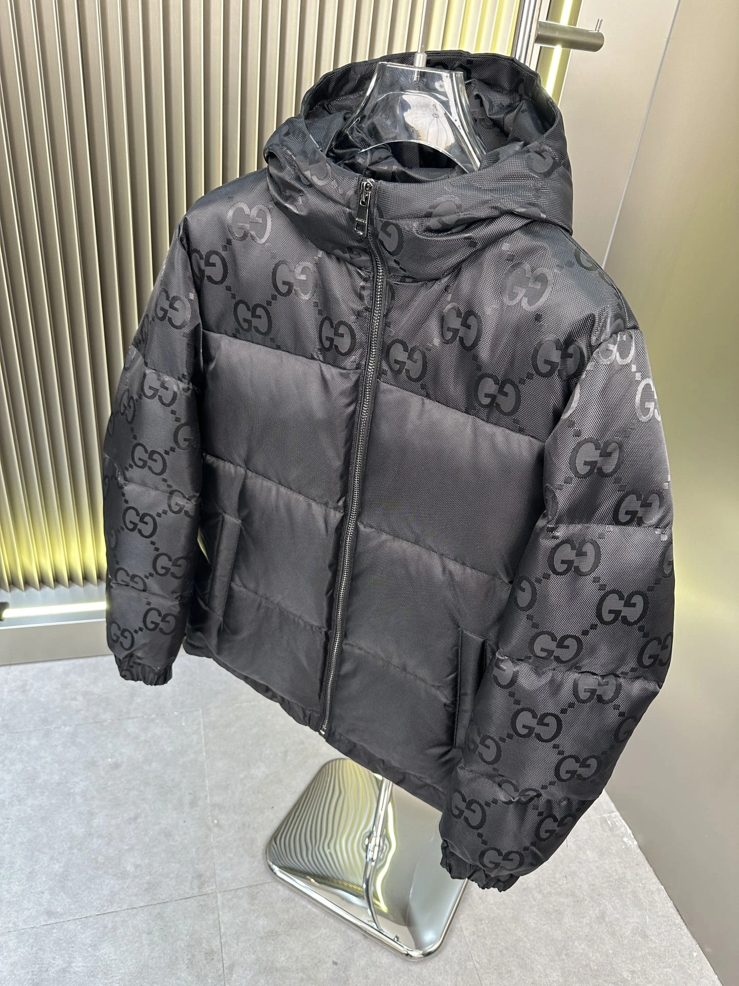 Inexpensive Gucci Down Jackets