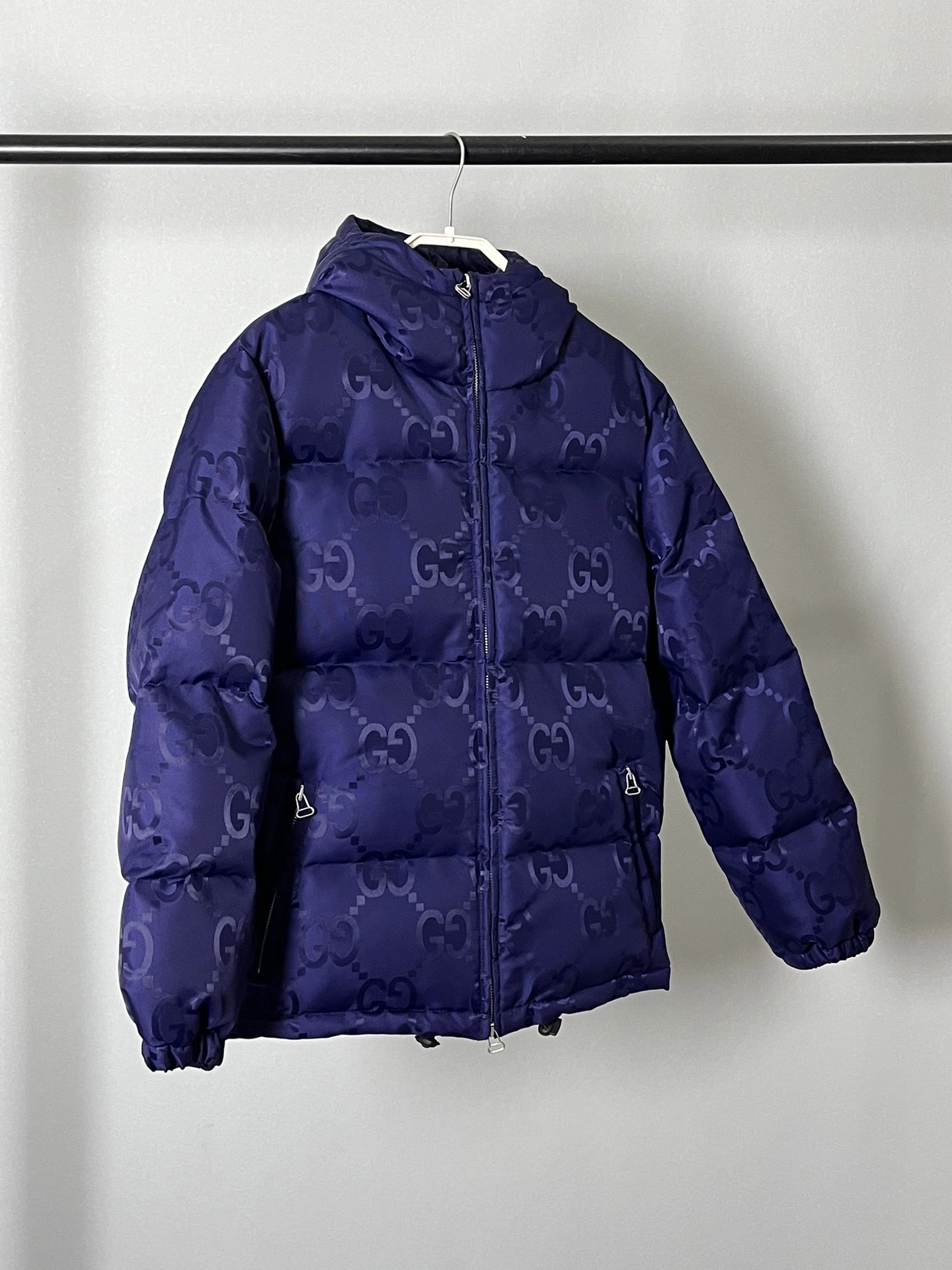 Bargain Gucci Down Jackets