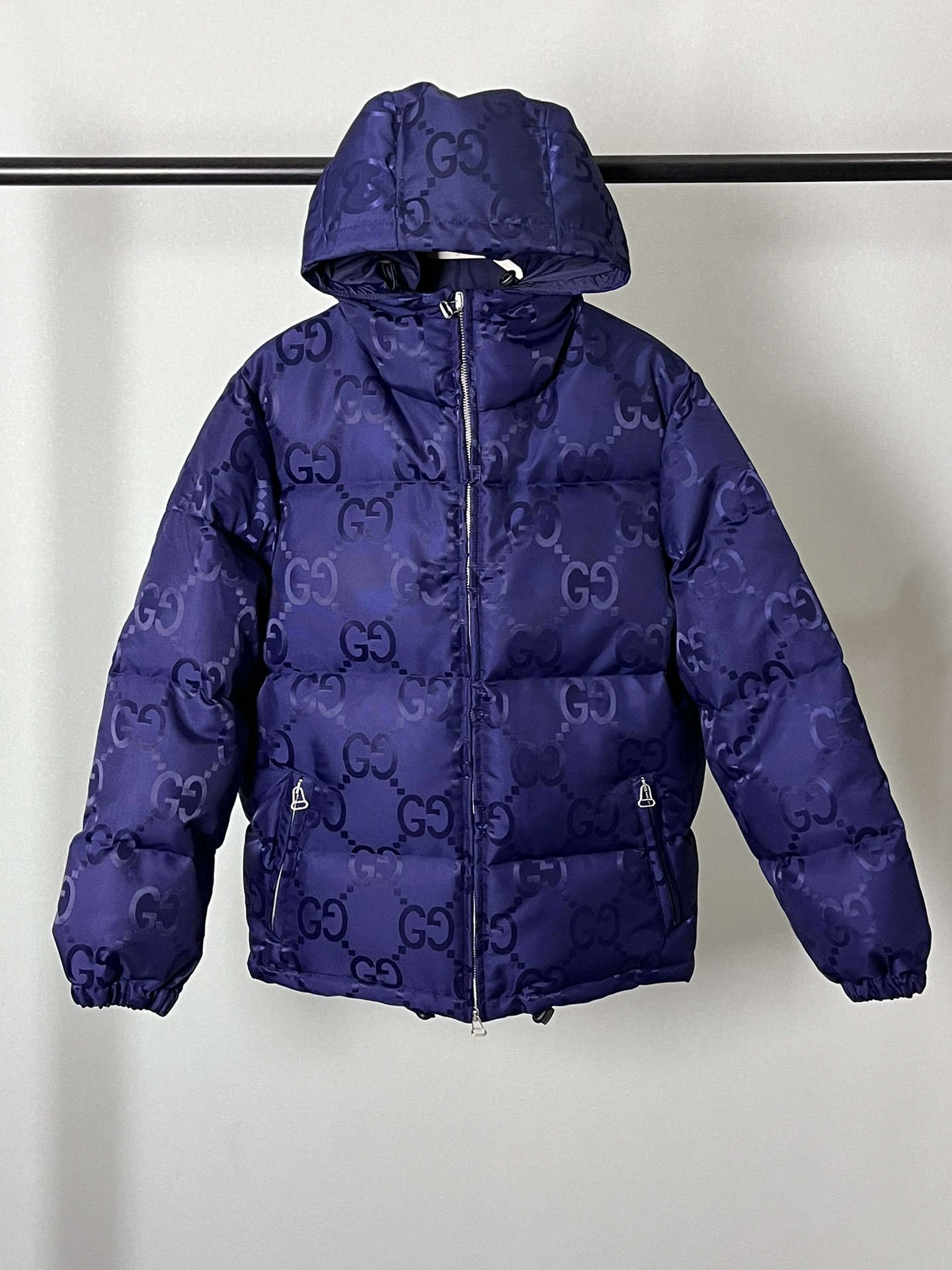 Bargain Gucci Down Jackets