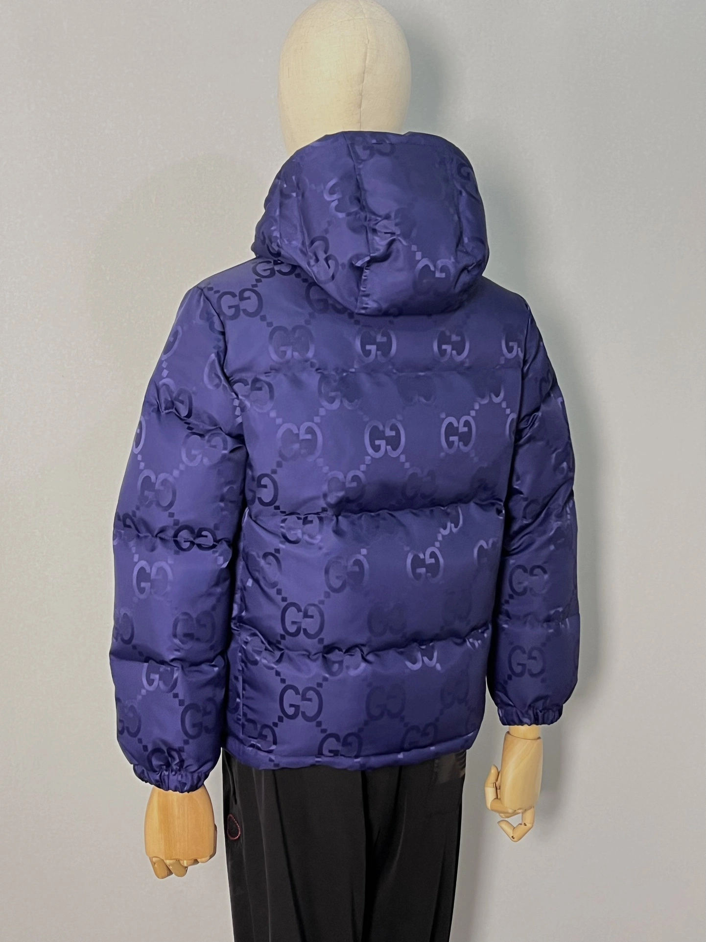 Bargain Gucci Down Jackets