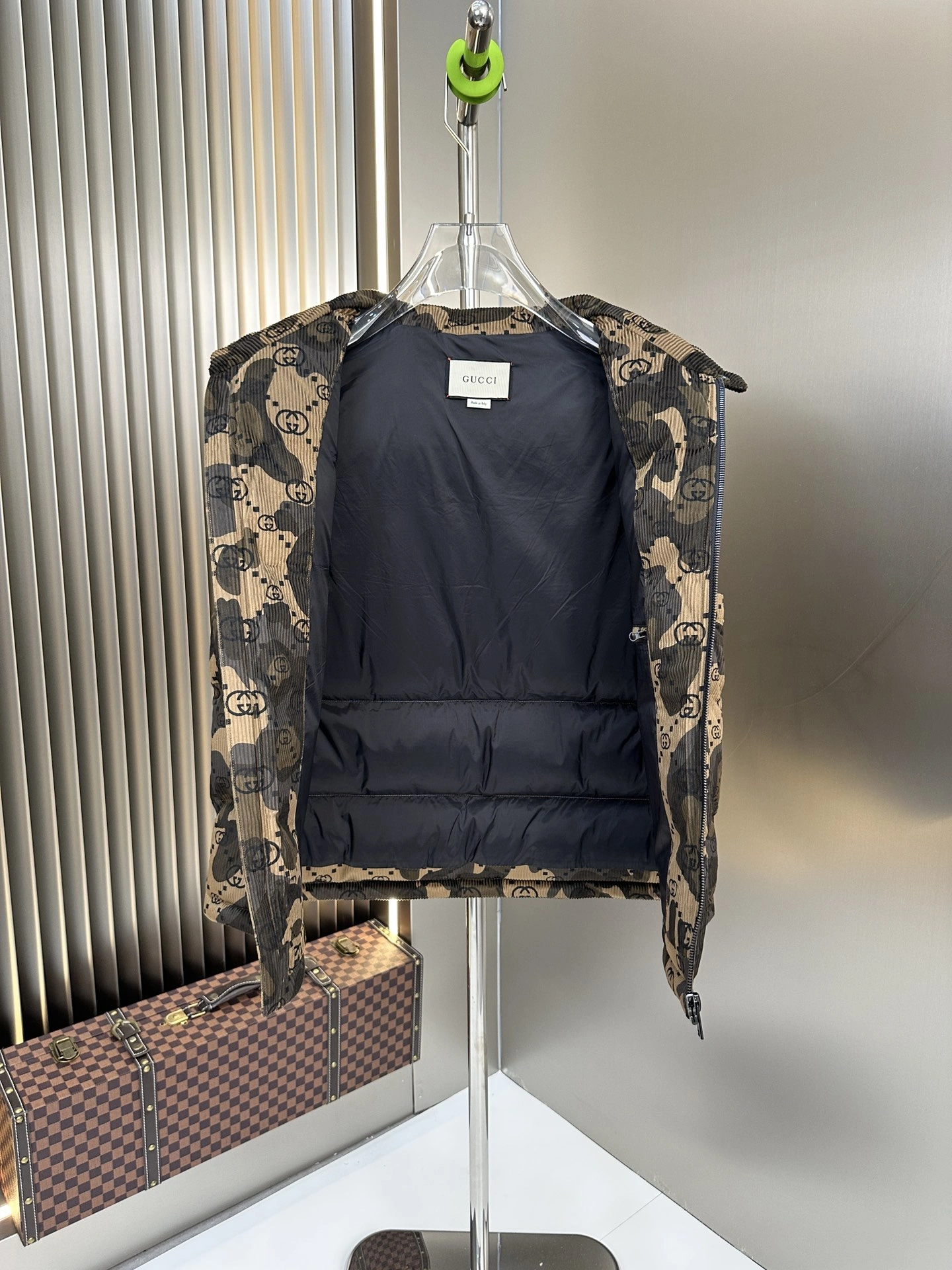 Bargain Gucci Down Jackets