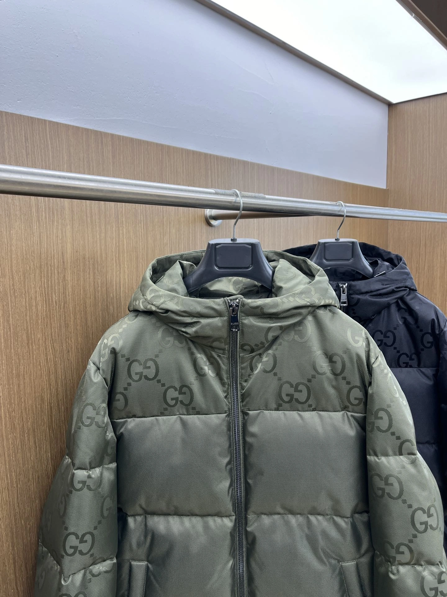 Accurate model Gucci Down Jackets