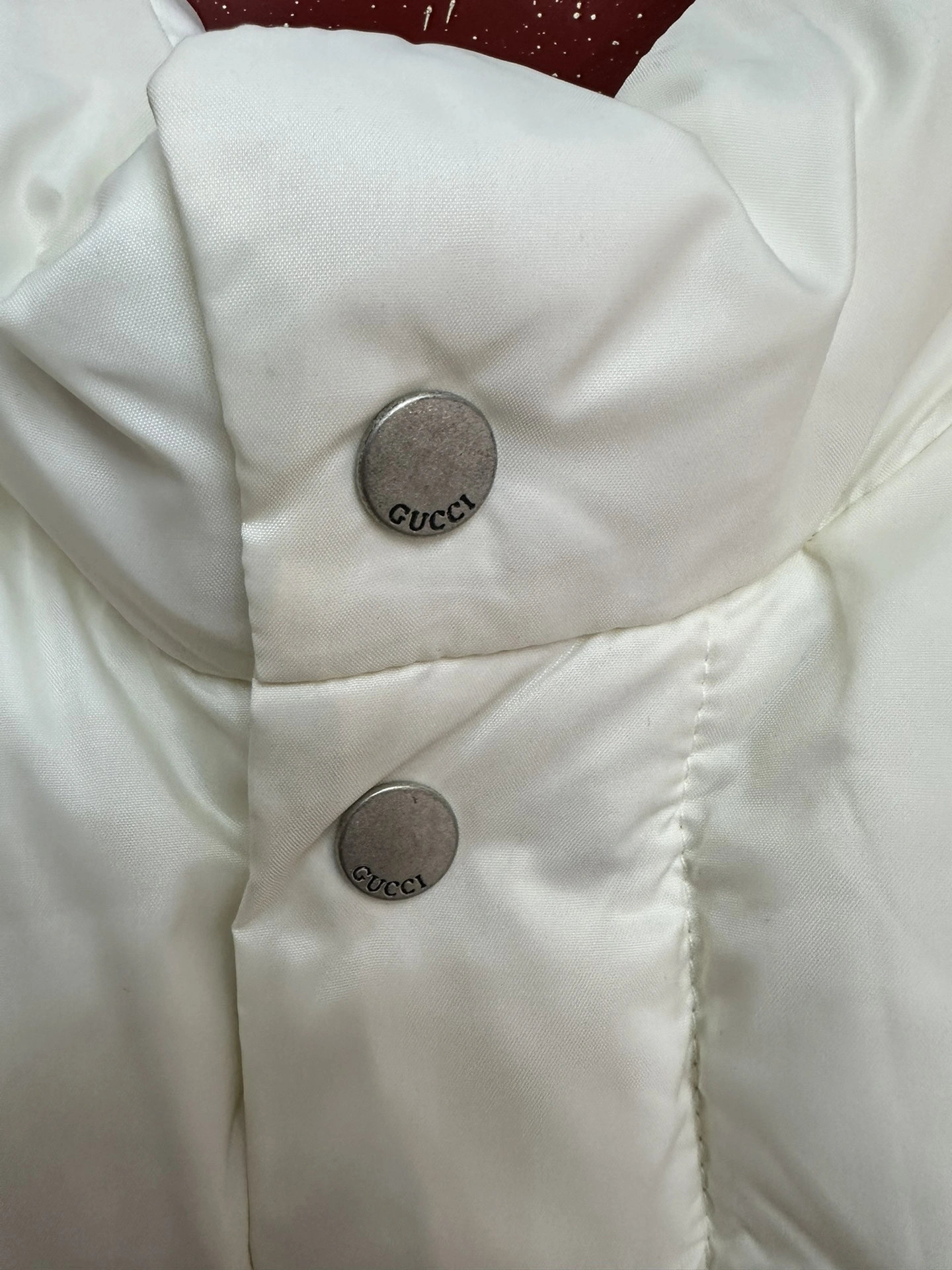 Bargain Gucci Down Jackets