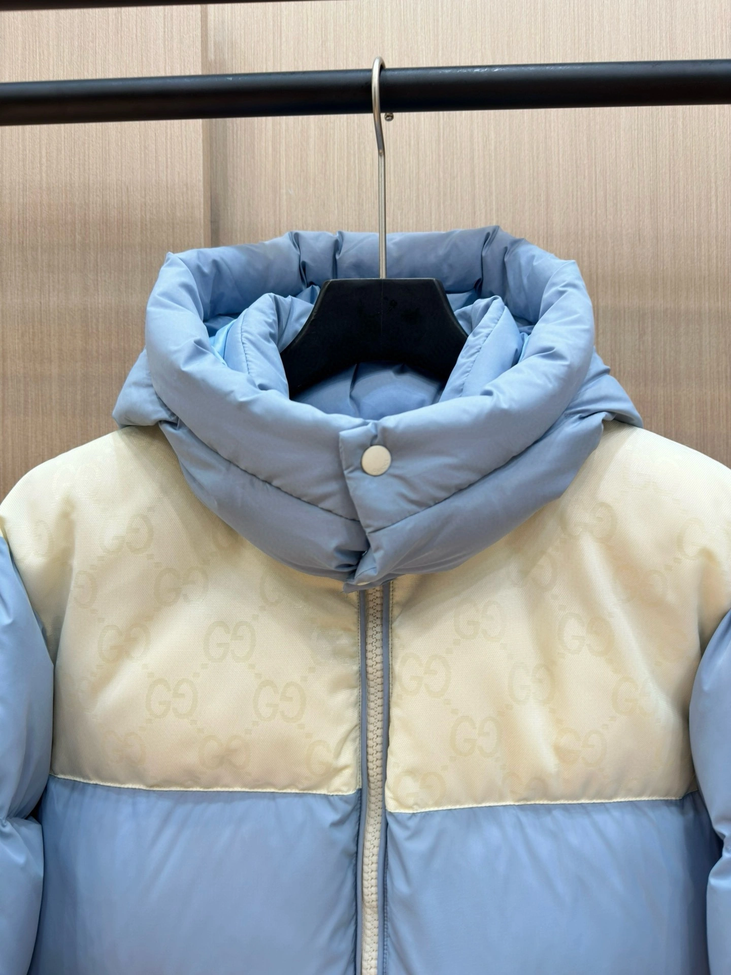 Accurate model Gucci Down Jackets