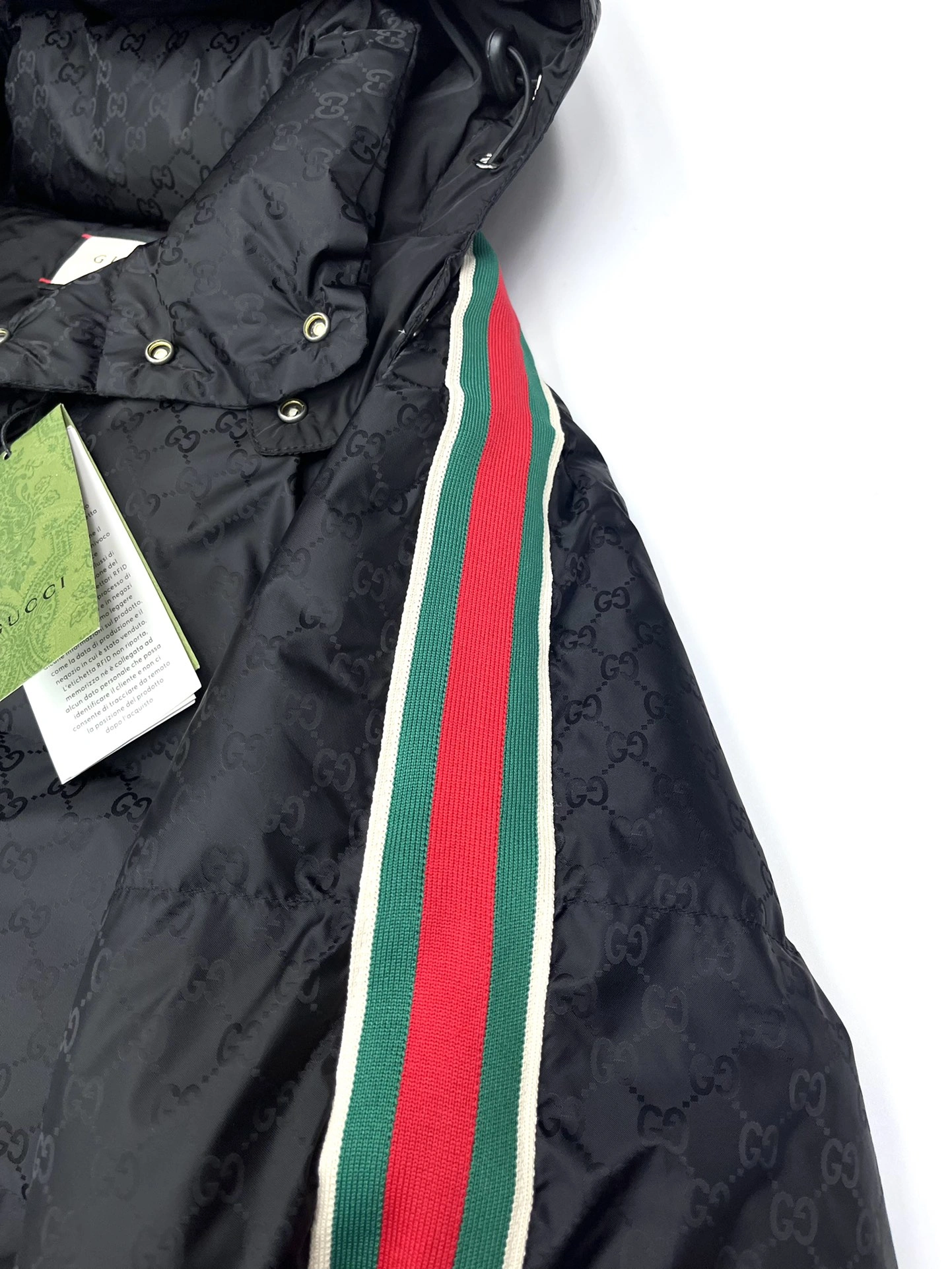 Bargain Gucci Down Jackets