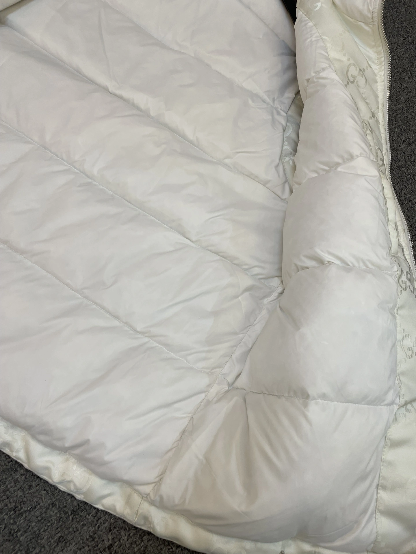 Cut-rate Gucci Down Jackets