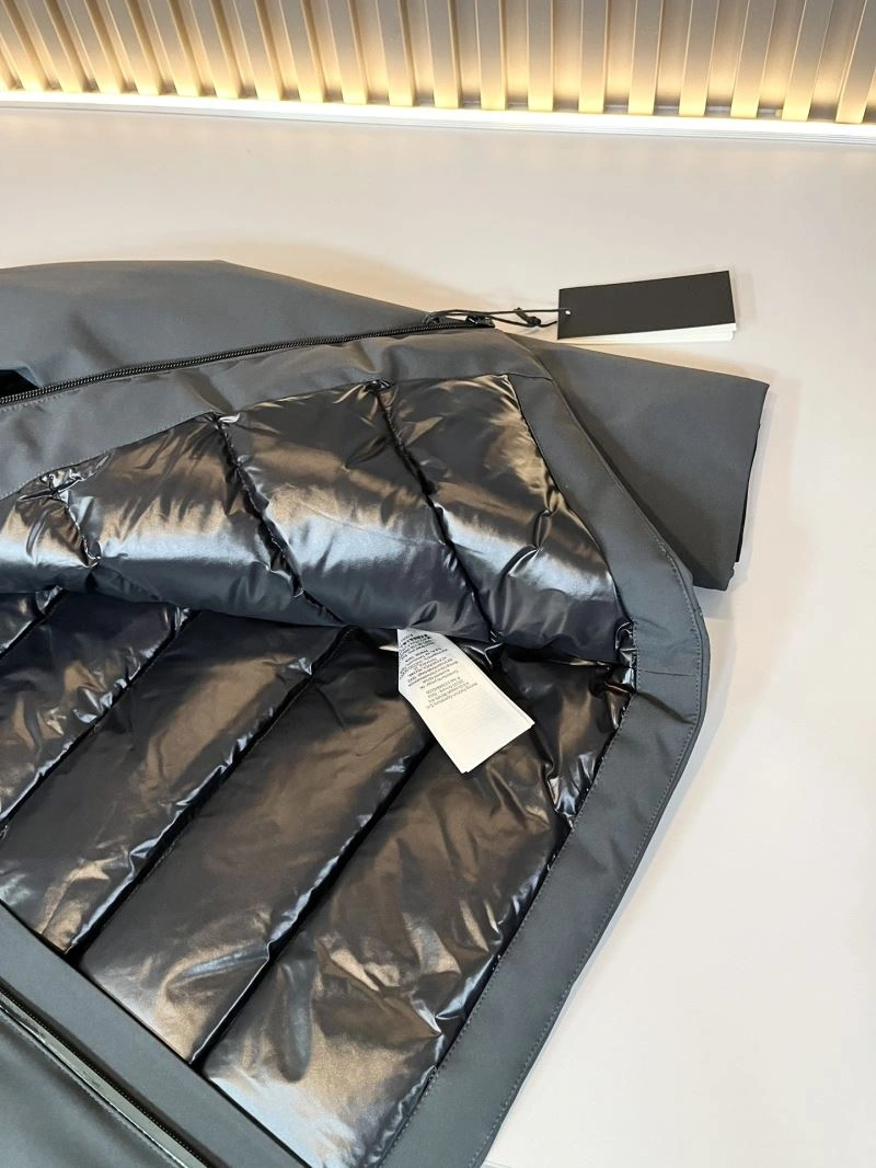 Official Gucci Down Jackets